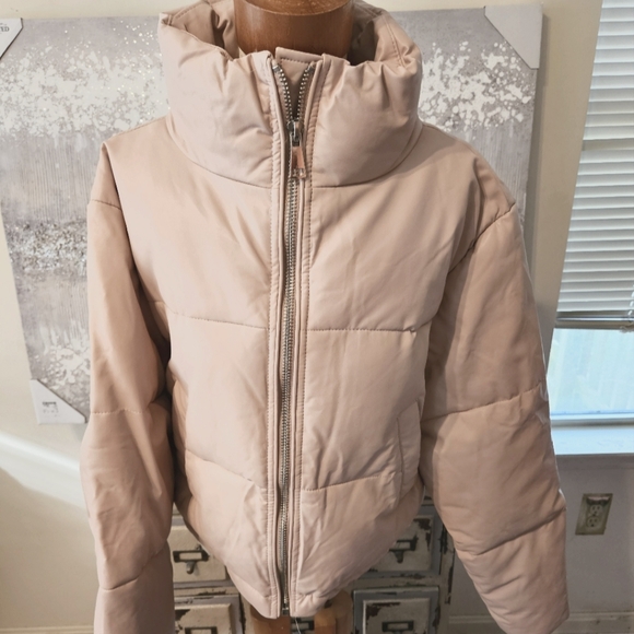 Anwnd | Jackets & Coats | Dusty Pink Quilted Short Puffer Jacket | Poshmark